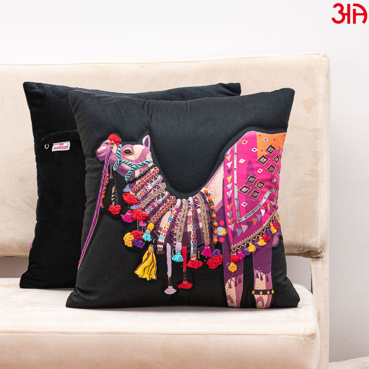 Traditional Camel Art Velvet Cushion Cover – Aawrun